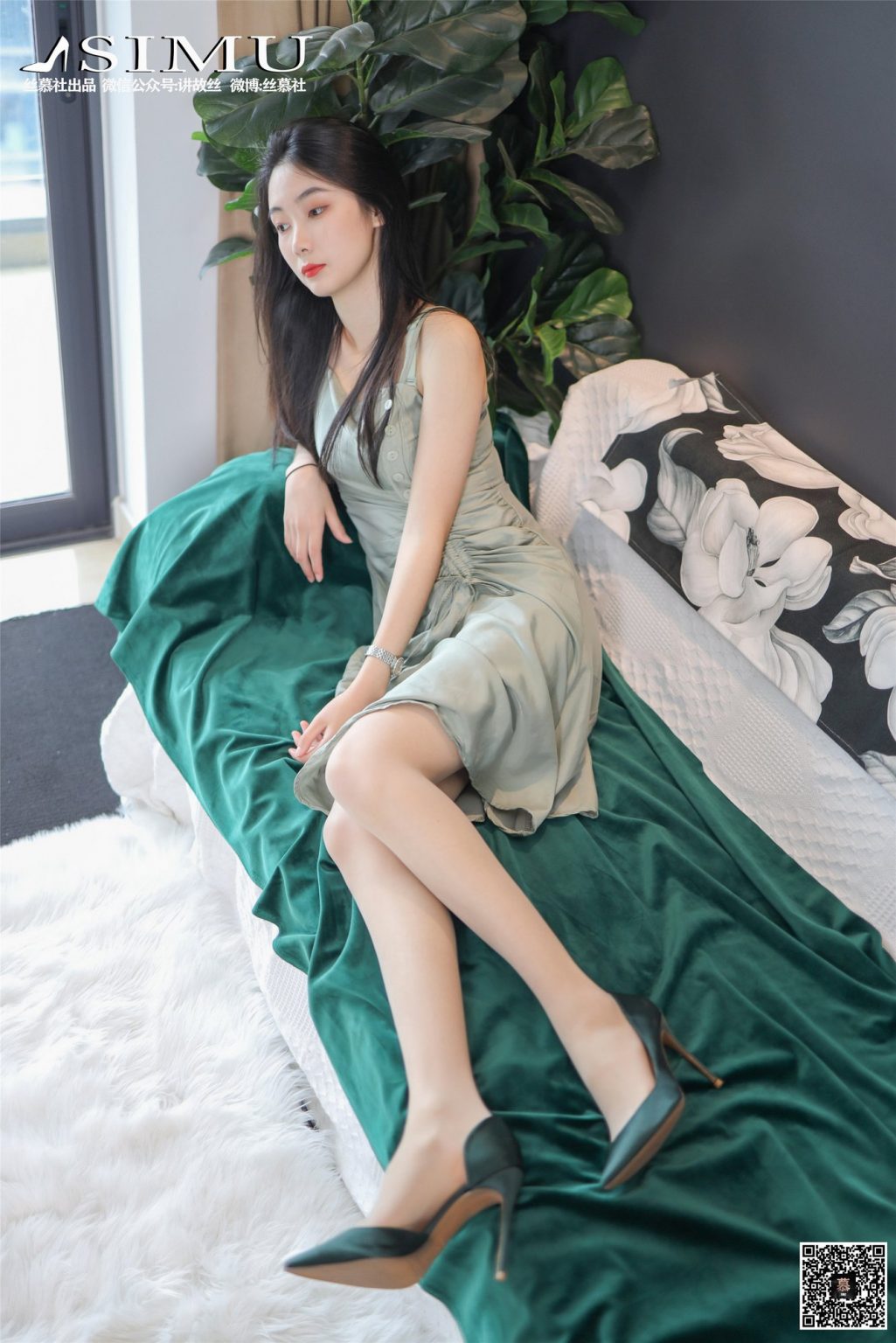 [丝慕SMOU] SM.230 可儿《OL装还是吊带裙》 - 丝莱特俱乐部